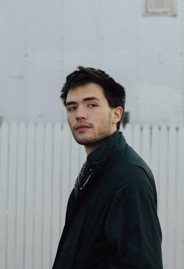 Frases de Kauê. Explore as curiosidades sobre ele!