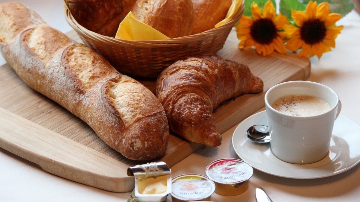 Frases de bom dia com café: comece o dia enviando energia!